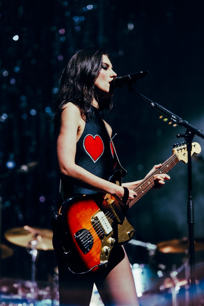 LIVE REVIEW + PHOTOS: Wolf Alice - AO Arena, Manchester - 28/11/2025 | The Soundboard